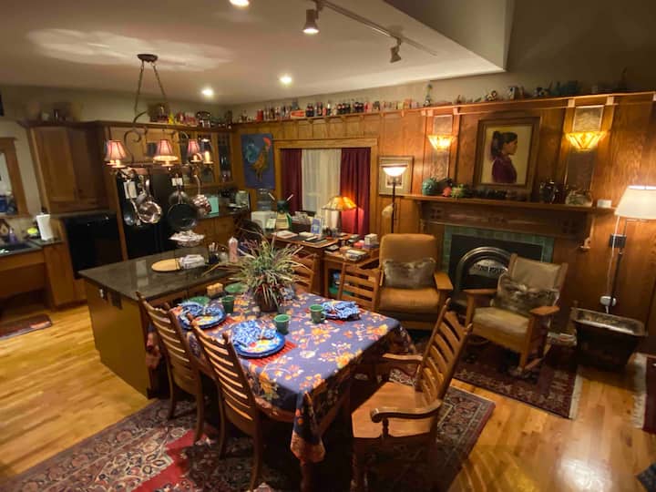 Arts And Crafts Home Sleeps 6 - Weaverville, NC