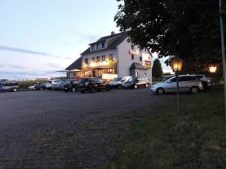 Le Relais Campagnard Pour Max 33 Pers. - Gouvy