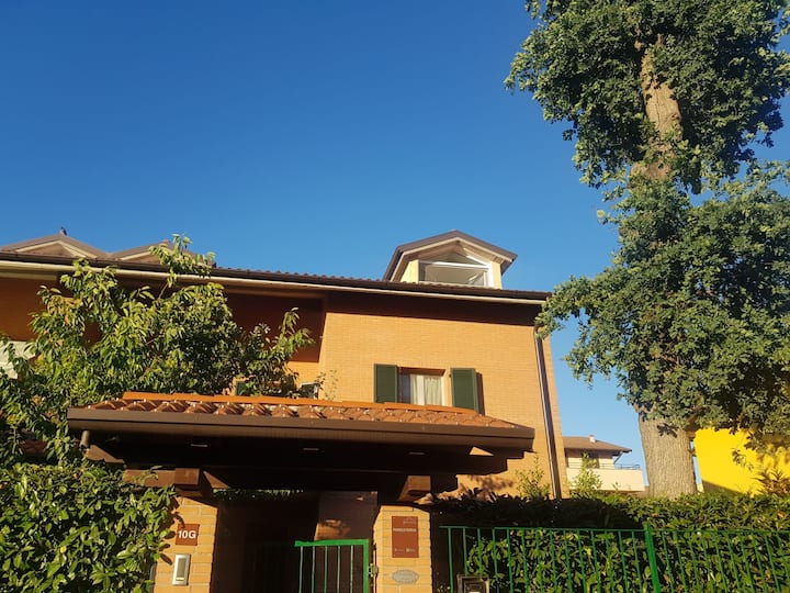 Foresteria "La Quercia Fiorita"
Villa - Pavia