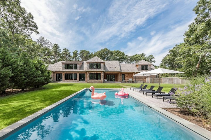 East Hampton 6 Bedroom House - Long Island, NY