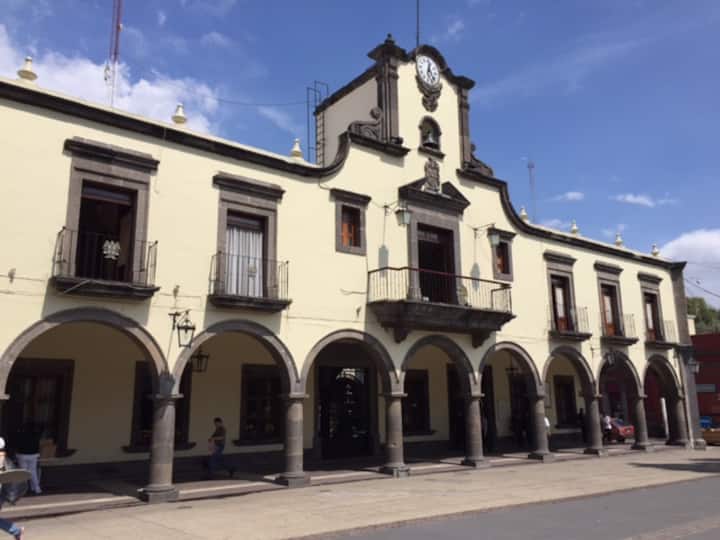 Convenient, Secure & Spacious - Tlaquepaque Centro - Tlaquepaque