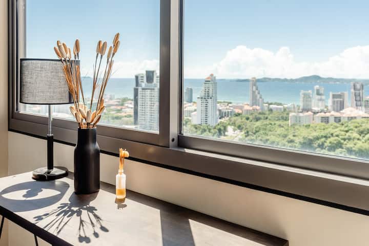 Luxury Seaview Escape! 38f Skygarden Pools Netflix - Pattaya