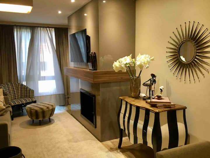 Apartamento Carinhosamente Decorado Em Gramado, Rs - グラマド