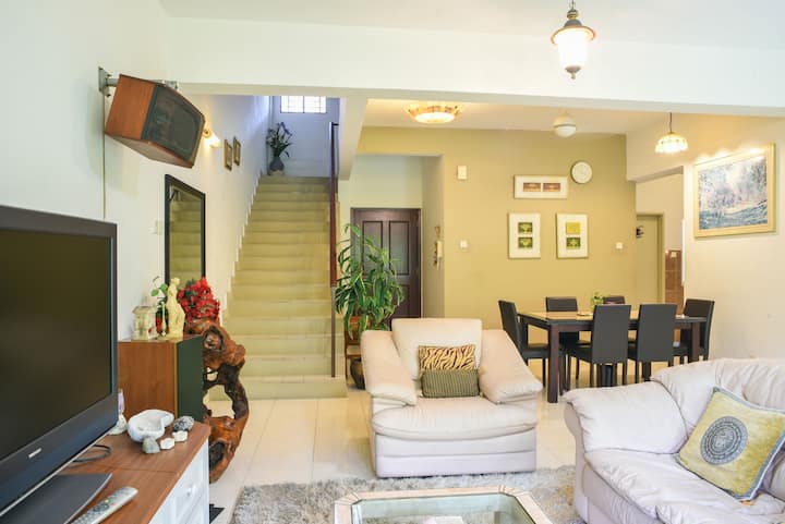 Bukit Rimau Vacation Rentals & Homes - Bukit Rimau, Shah Alam, Malaysia ...