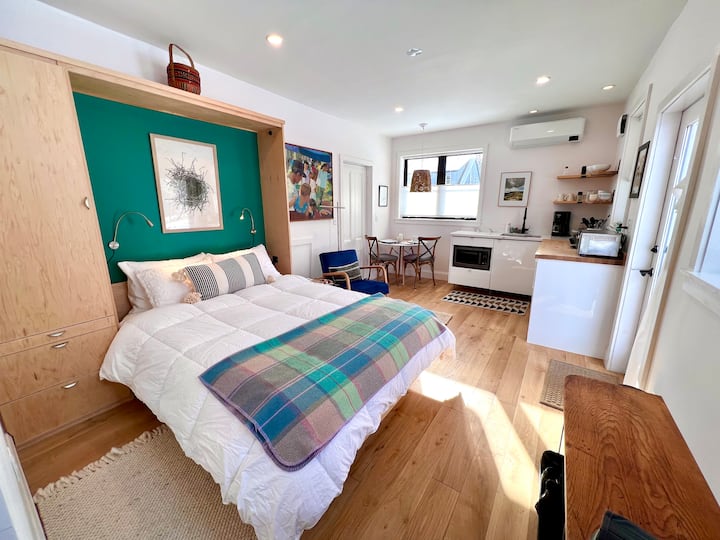Retreat For 2 In The Heart Of The Maine Mountains - Bethel, ME