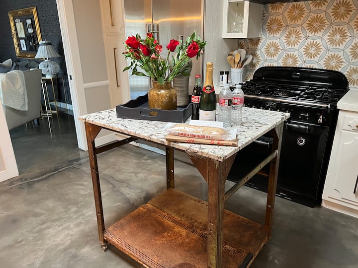 Marvelous Resort-style Uptown Phx  2 Bed Patio Hm! - Phoenix