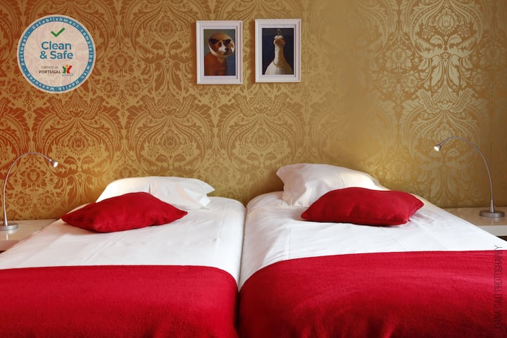 Twin Room Shared Bathroom - Porto