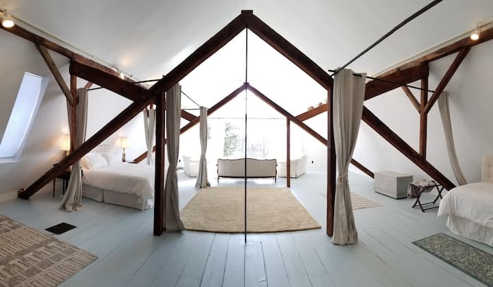 Unique Dutch Barn In The Hudson Valley - Goshen, NY