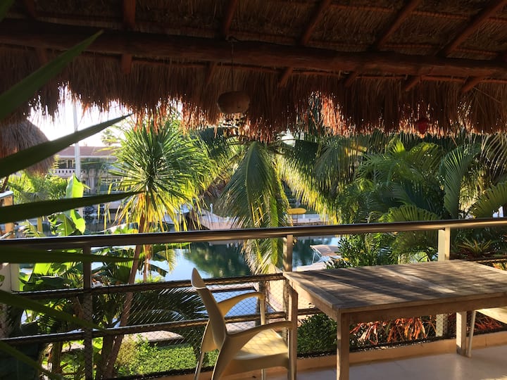 Lovely, Bright, Breezy Waterfront Condo On Canal! - Puerto Aventuras