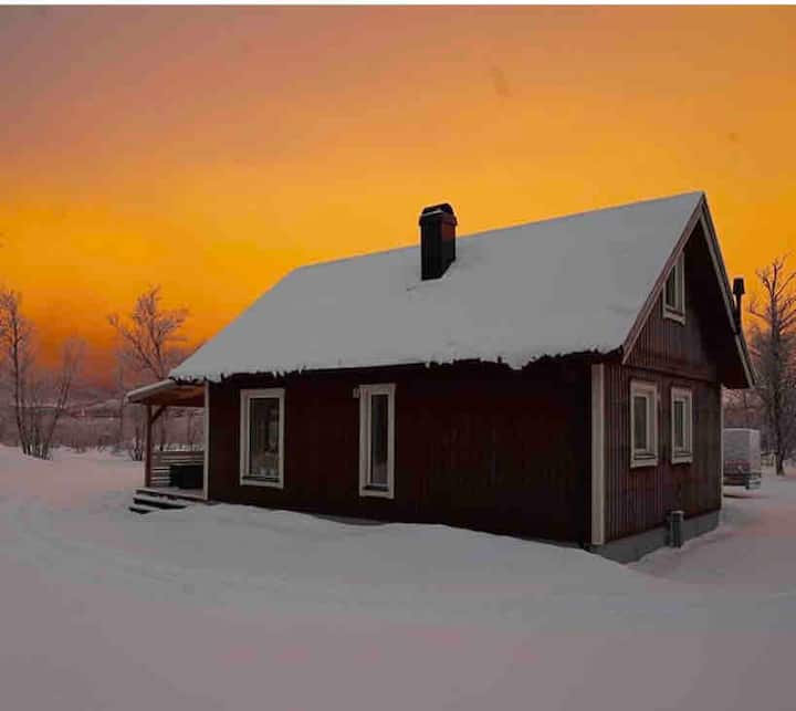 Perfect Location For Salmon Fishing And Hunting. - Børselv