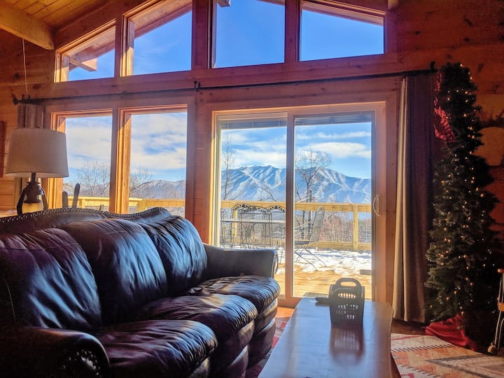 Pinewood Chalet - Mountain View - Extra Clean! - Cabins for Rent in ...