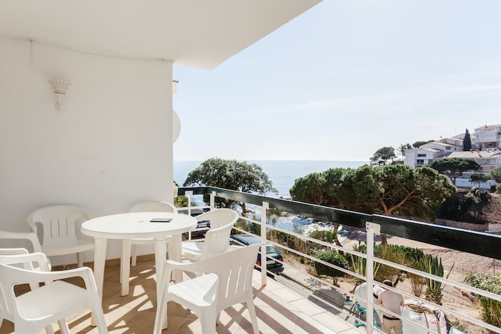 Tranquile Cala Salions. 1 Min à Pied à La Plage. - Tossa de Mar
