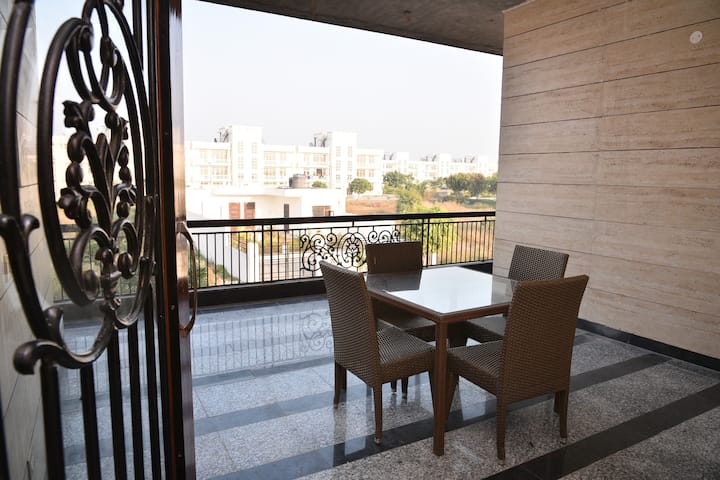 Amber-pari Place (5bhk On 1st & 2nd Floor) - New Chandigarh