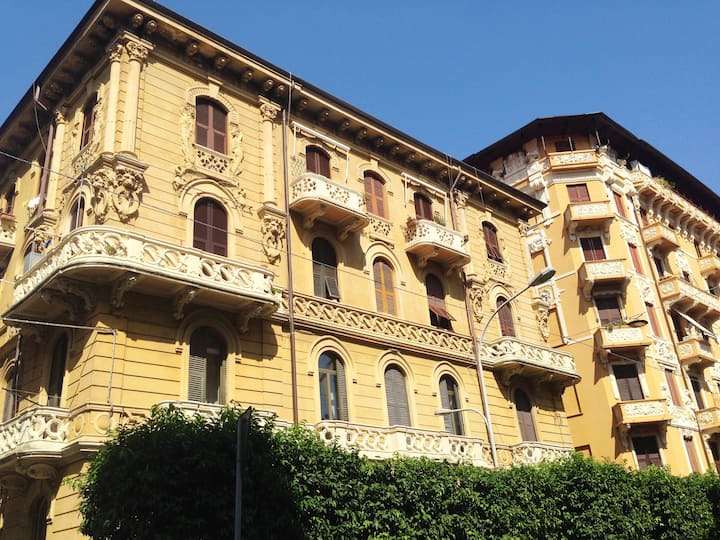 Casa Liberty In La Spezia - La Spezia