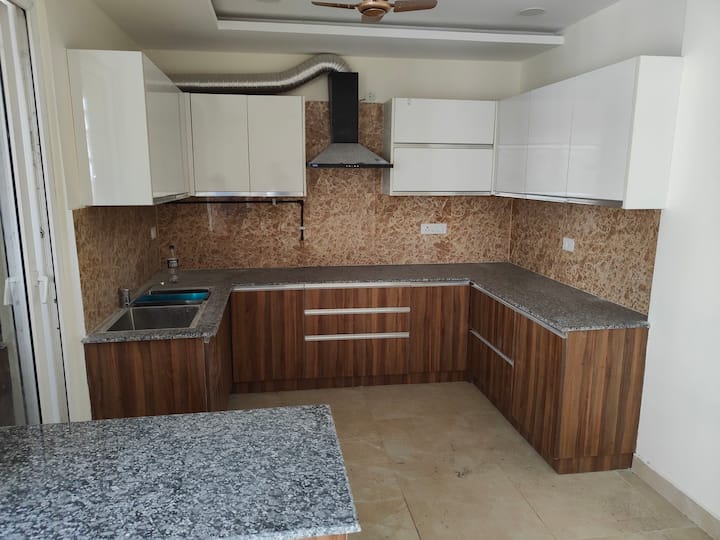 3 Bedroom Luxury Flat With Free Parking On Premise - Jalandhar