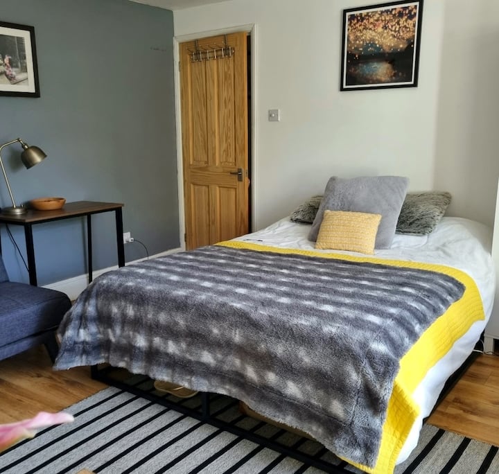Perfect Stay In A Garden Flat - Great Transport - Whitehall