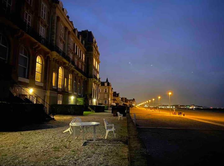 Family Place On The Beach - Deauville