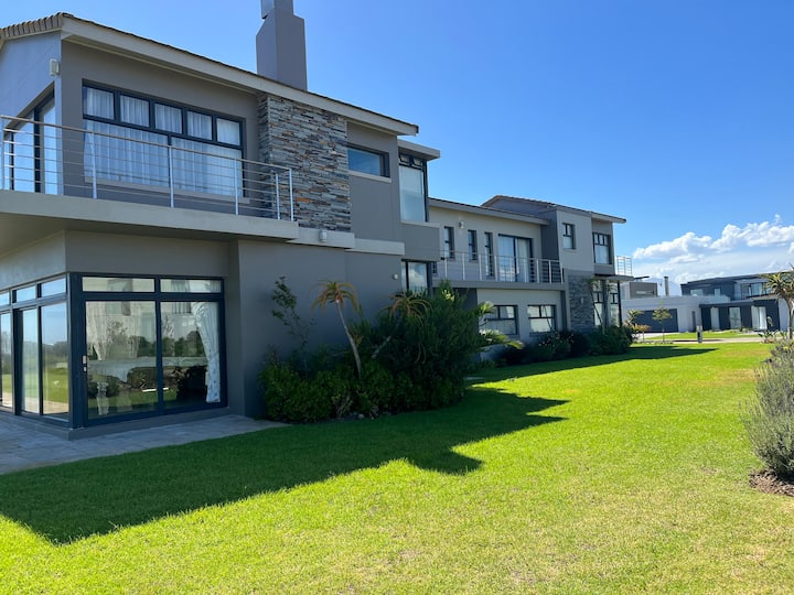 Ocean Vista Luxury Oubaai - Herolds Bay