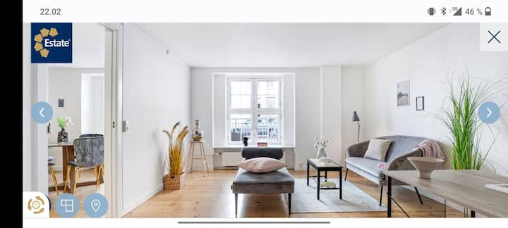 Townhouse Feeling In Authentic Copenhagen Building - Copenhagen
