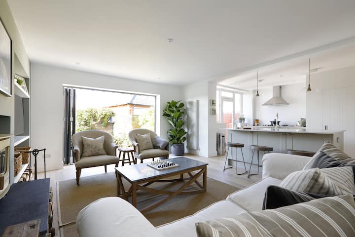 Beautiful Newly Renovated House In Arundel - Arundel