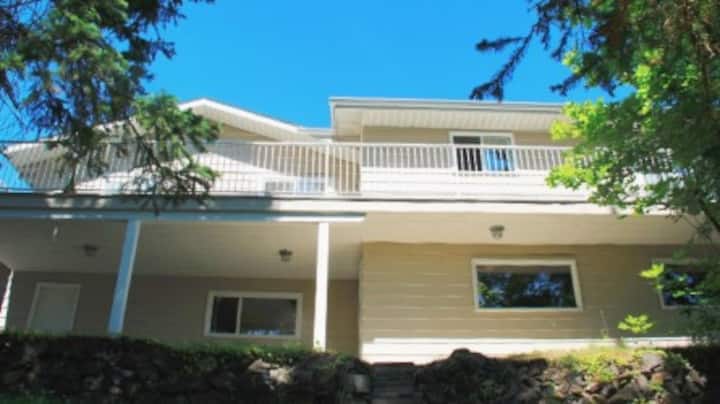 Private Ground Level Suite , Close To Unbc - Prince George