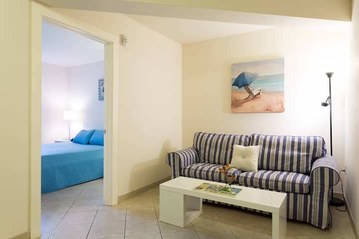 Two Bedroom Apt. In Center Of Town - Avalon, NJ