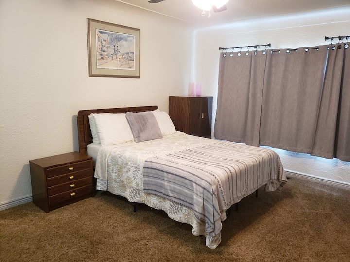 One Bedroom Main Floor Apt Near Downtown - Billings