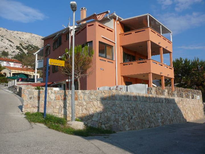 Zarok  Apartman  A2  4+1    Kat2 - Baška