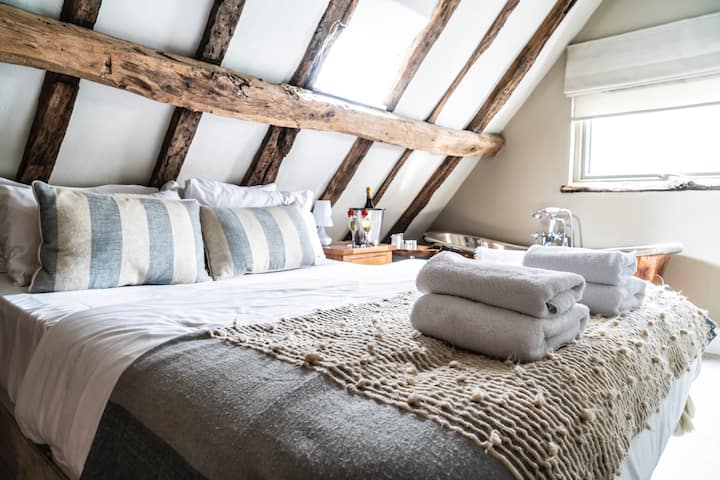 Romantic Room - York
