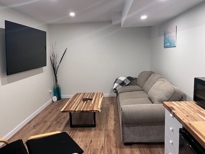 2 Bed Suite On Quiet Cul-de-sac - Penticton