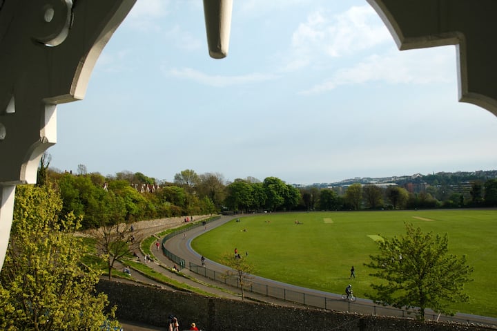 Large Brighton Townhouse: Sea & South Downs Nearby - Brighton