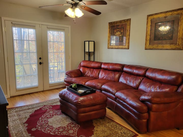 Northside Condo With Wooded View - Greenwood, SC
