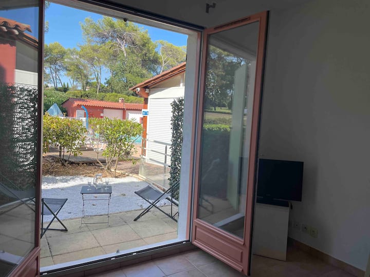 Superbe Studio En Résidence  Avec Piscine - Mouans-Sartoux