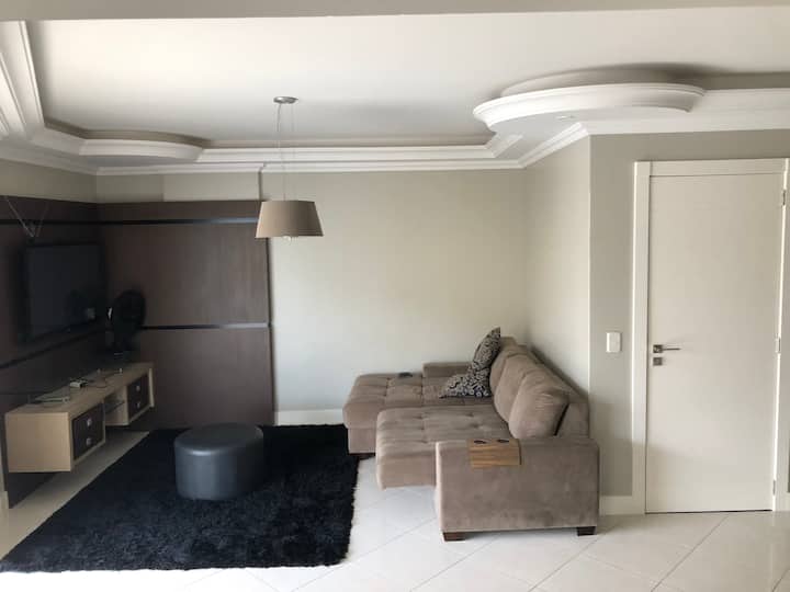 Apt. Amplo A 200mt Da Praia. Ar, Wi-fi, Netflix - Itapema