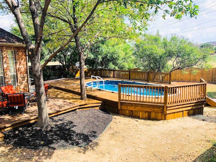 (Discounted) Centrally Located Dallas Retreat - 科佩爾