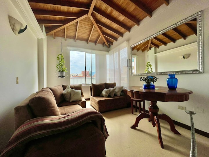 Habitación Cama Doble/apartamento En Laureles. - Medellín