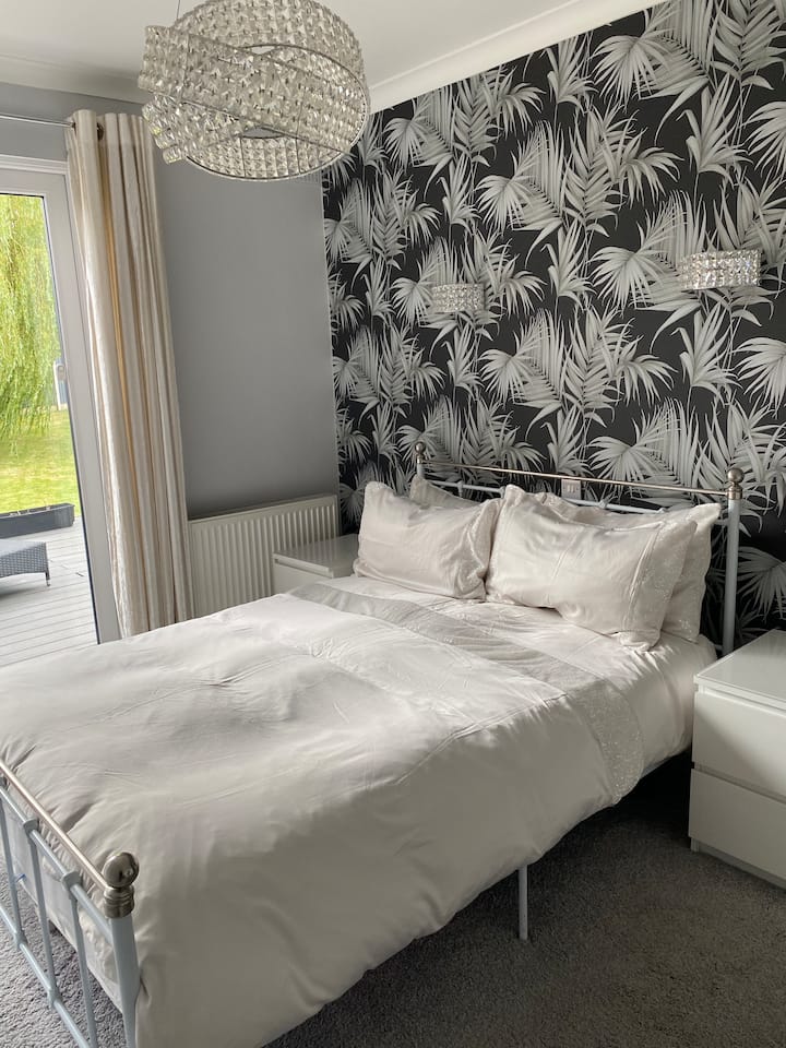 Close To Central Manchester, 5 Mins To Heaton Park - Bury