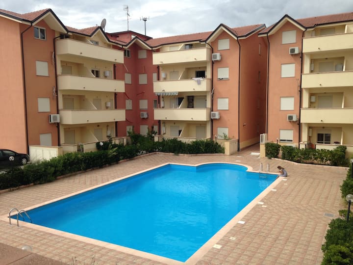 Apartment In Quiet Location Close To The Beach - Roccella Ionica