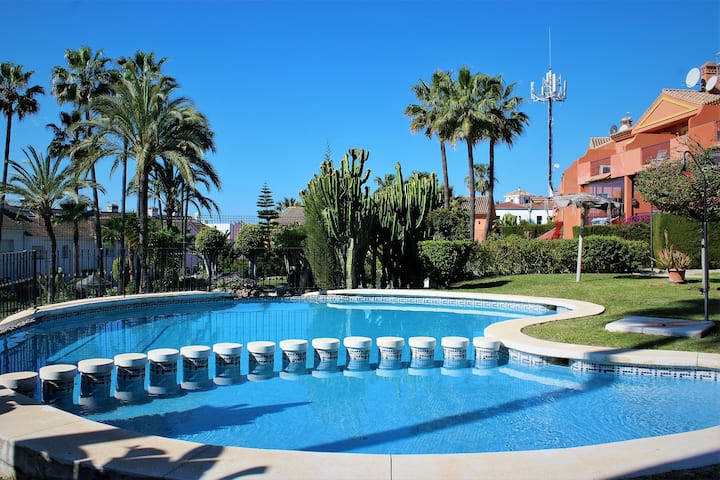 Lovely Townhouse At Popular Urb. Monte Biarritz - Puerto Banús