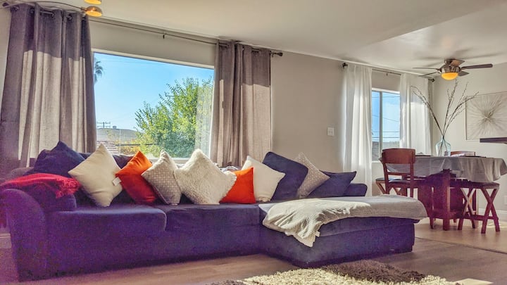 Furnished Oasis Blocks To The Beach- Traveling Rns - Long Beach, CA
