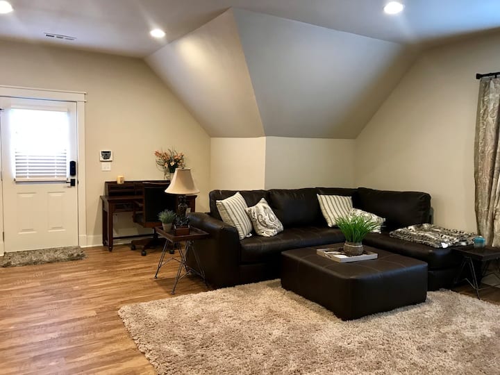 Cozy Apartment 5 Blocks To Downtown & Momentary. - Bentonville, AR