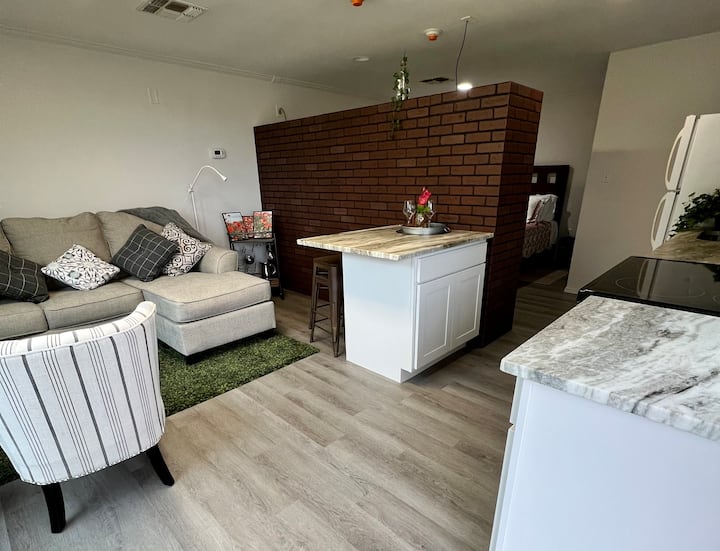 Tiny Home - Beautiful Outdoors Near Expo & Midtown - Bryan, TX