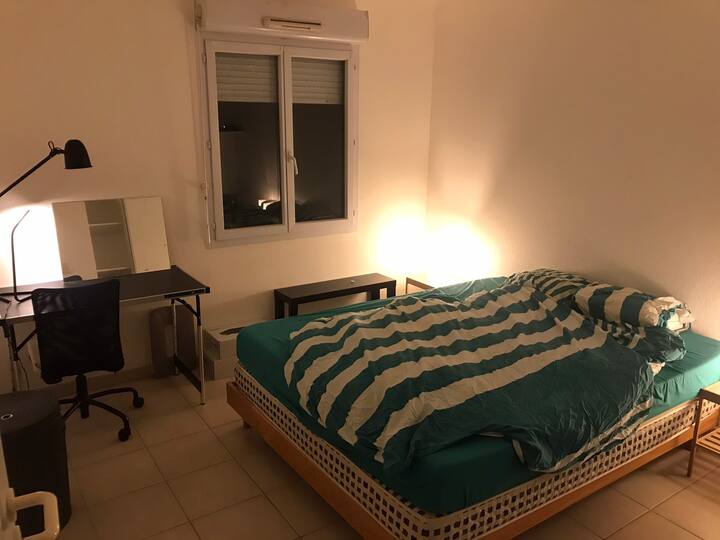 Appartement Entier Dans Résidence Avec Pisicine - Montpellier