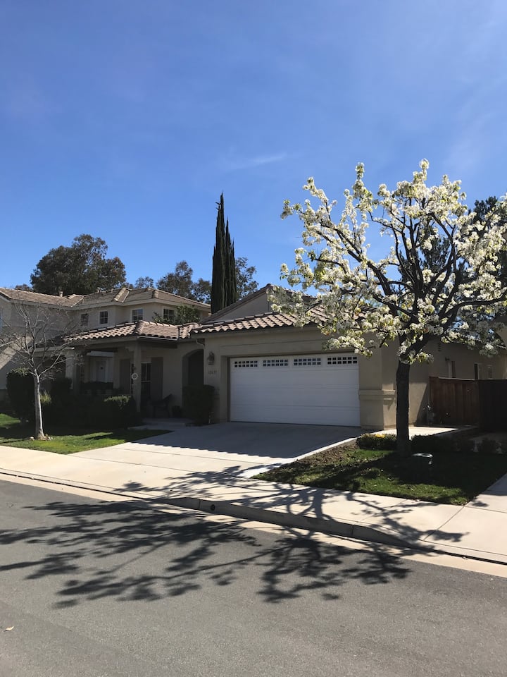 3 Miles From  Wine! 
Uber To Wine,casino,old Town - Temecula, CA
