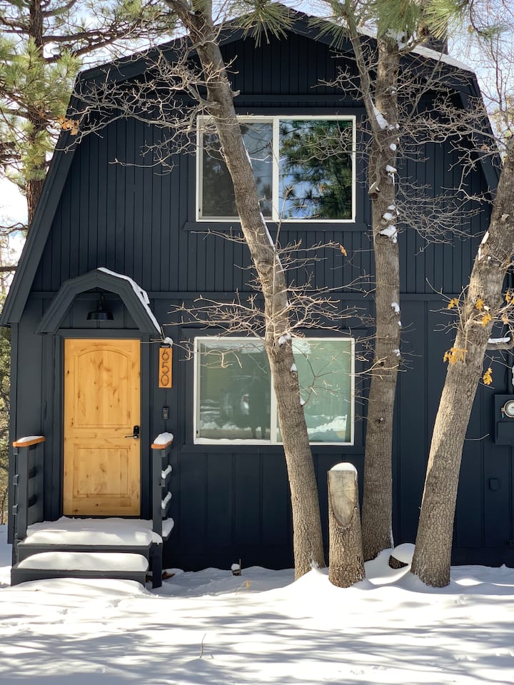 Cozy Mountain Cabin: Large Patio | Hiking |Lake - Sugarloaf, CA
