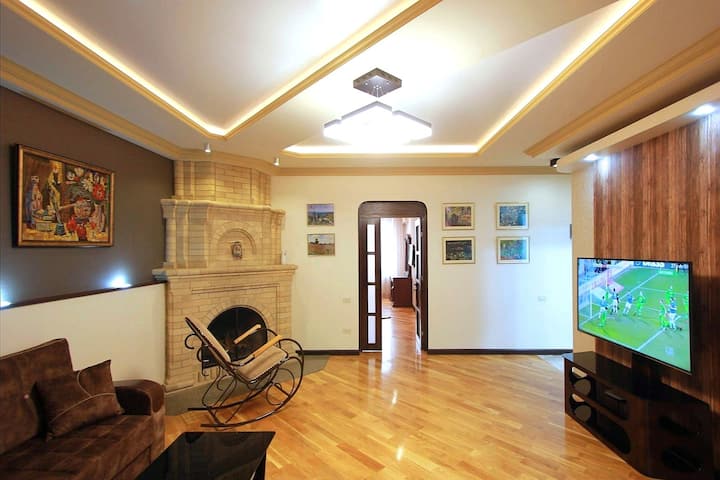 2-bdr/perfect Location/cozy - Yerevan