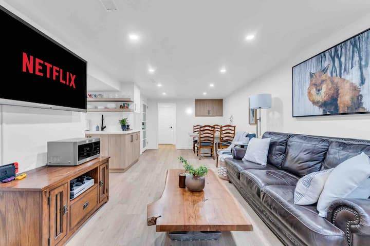 The Maple Tree Airbnb - Burlington