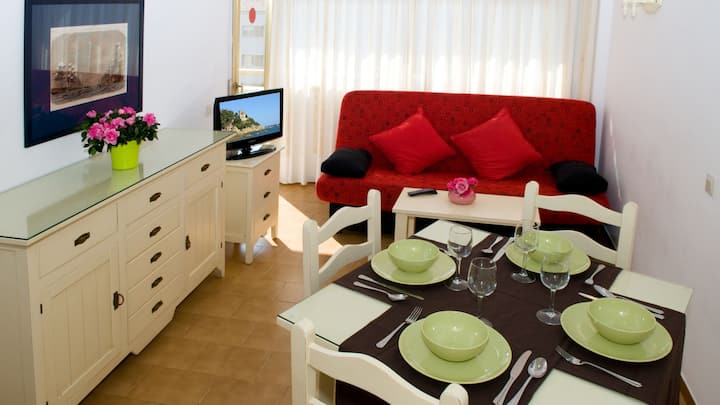 A 150 Metros De La Playa Eldorado Apartamentos - Lloret de Mar