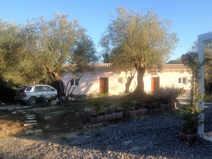 B-holidayhome Matthaeus -4p Corfutrail, 2km To Sea - Греция