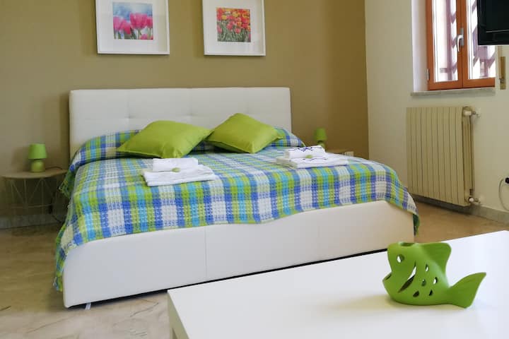 Home Sweet Home.  
Cir 19087002c215541 - Acireale